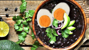 Sopa Negra - Hacelo con Huevos • Costa Rica